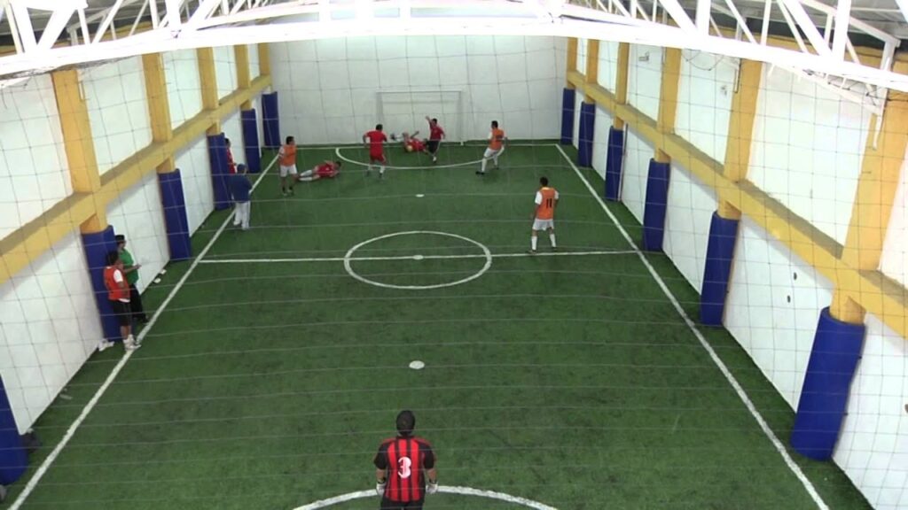 CANCHA SINTETICA PASE GOL - COMAS - Escuela de Fútbol | Guía de Comas